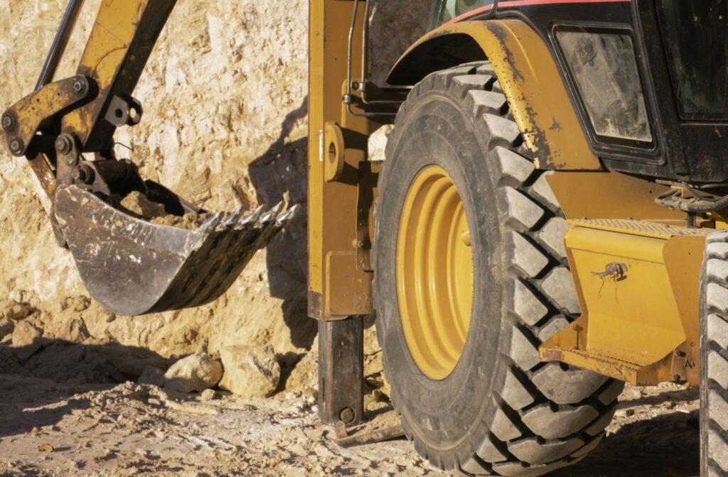 Wheel Excavator: Mesin Serba Guna di Dunia Konstruksi